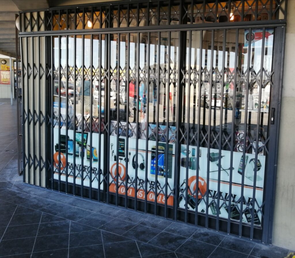 Slam Lock Stanford Square - Port Elizabeth Aluminium Windows Projects